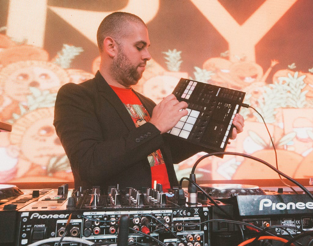 Jerry Wallis • Electronic Music DJ & Producer